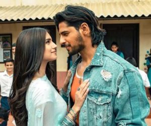 Tara Sutaria Biography, Age, Height, Family, Boyfriend, Movies & Facts